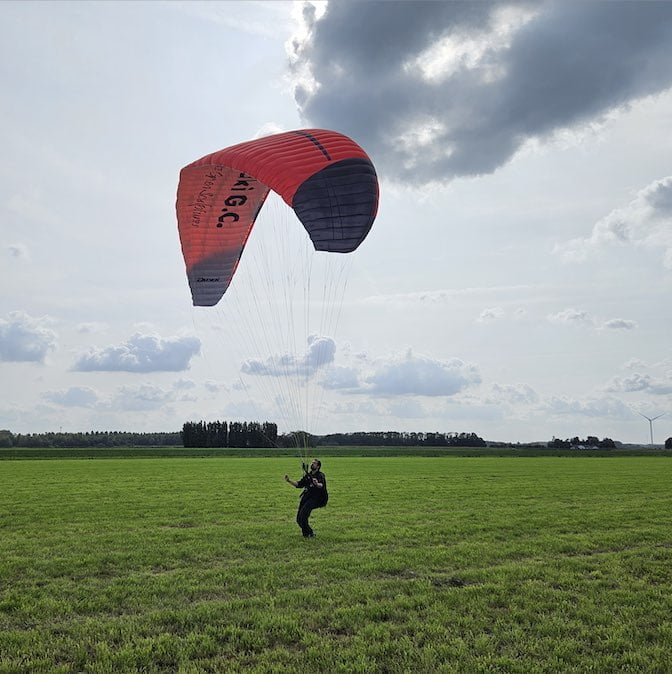 Groundhandling set huren tijdens je paramotor opleiding.